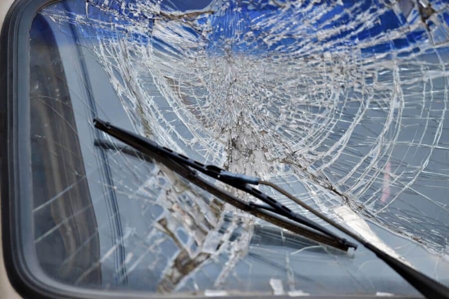 What Happens if You Don't Fix a Cracked Windshield? Is It Risky ...