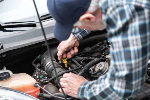 Oil Changing How Long Should You Wait After Putting Oil In Your Car 